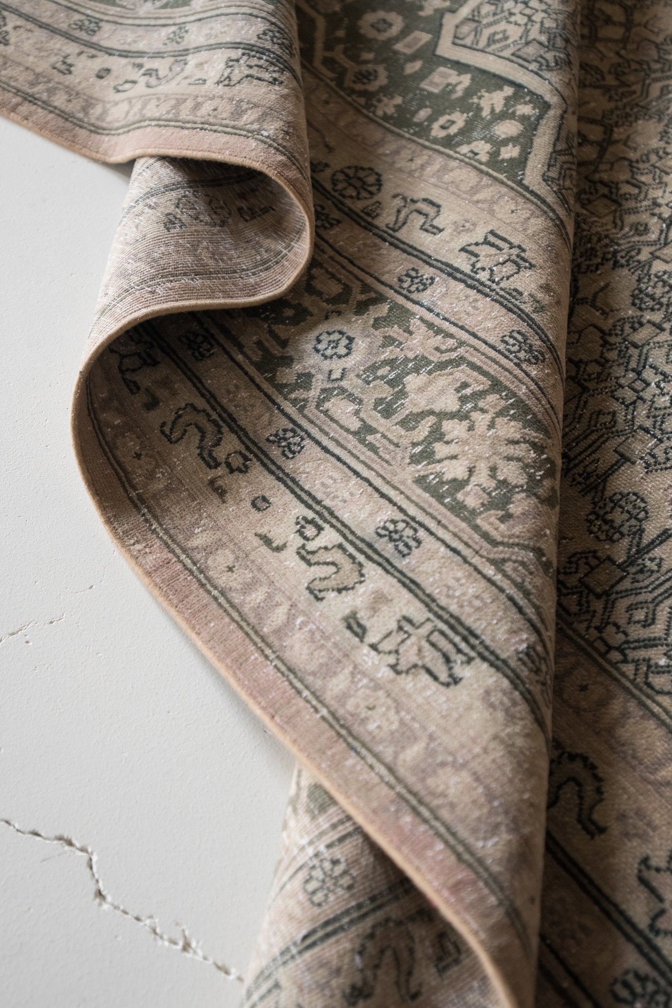 RESERVED | Mattie 9'8 x 12'8 – Six Vintage Rugs