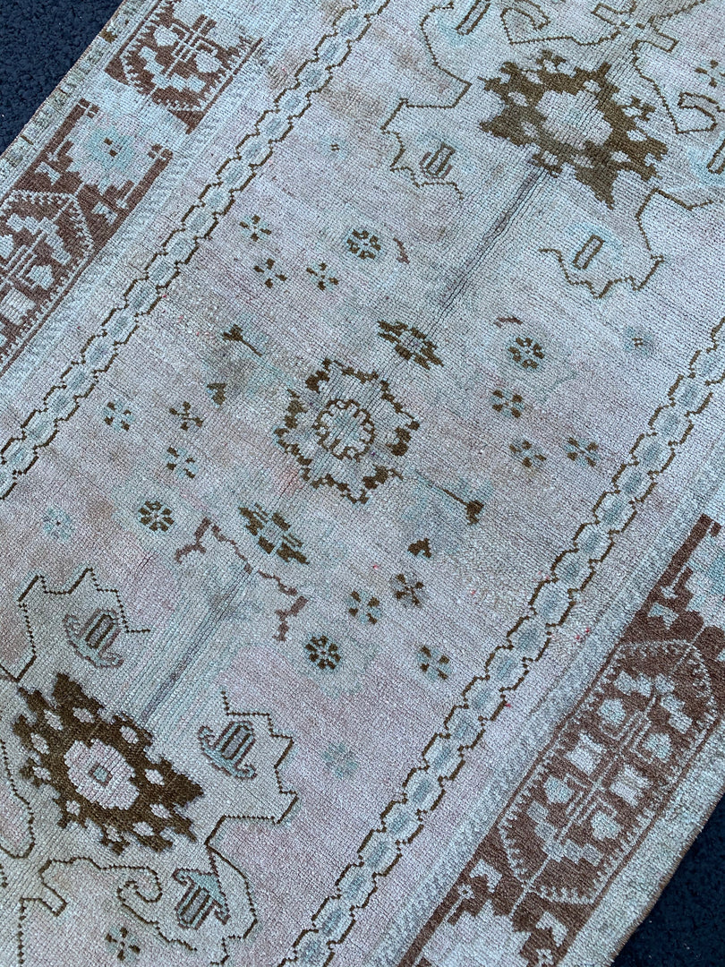 Bianca 3'4 x 6'5 – Six Vintage Rugs