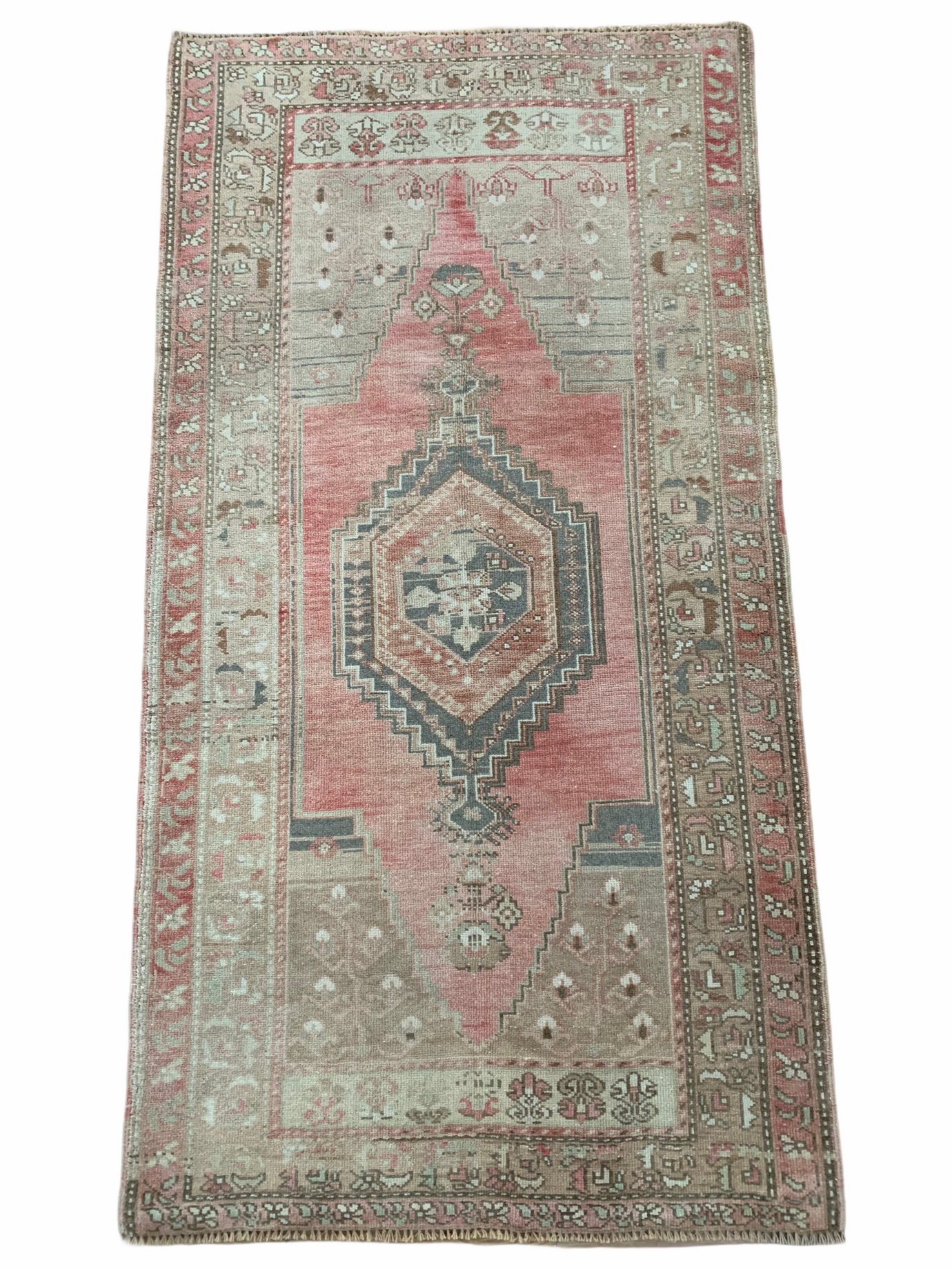 Carter 3'6 x 6'7 – Six Vintage Rugs